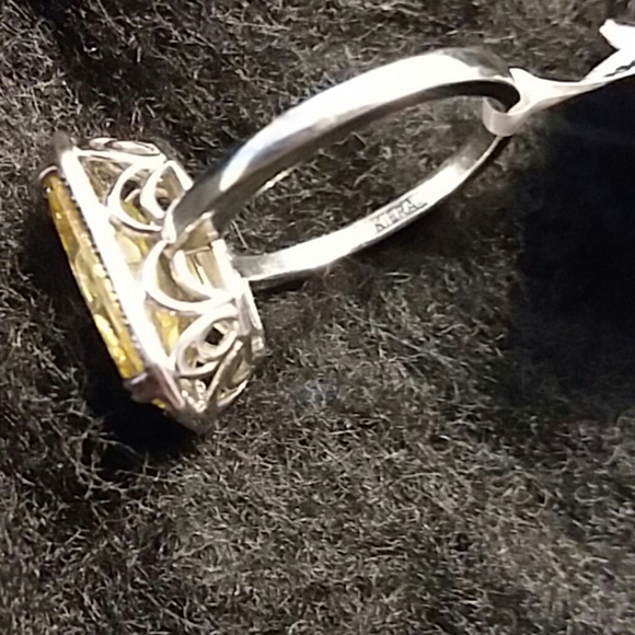 Kiera | Jewelry | Kiera Cz 925 Yellow Solitaire Stone Ring Size 9 Nw ...